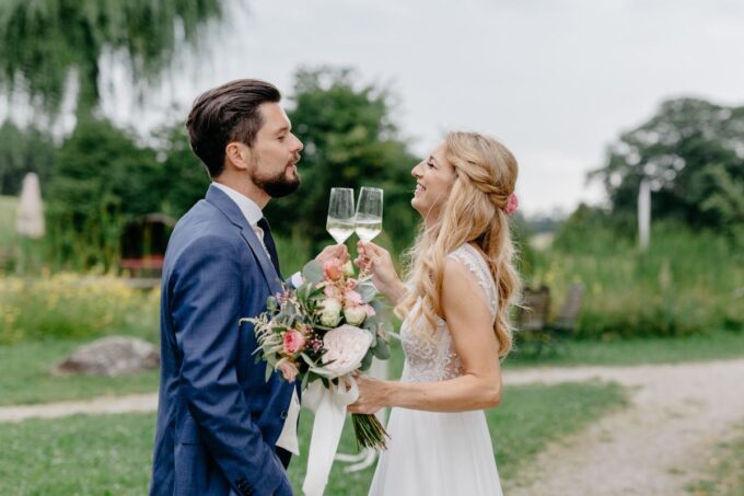 Ein Brautstrauß in Rosa - Die schönsten Inspirationen I WeddyPlace